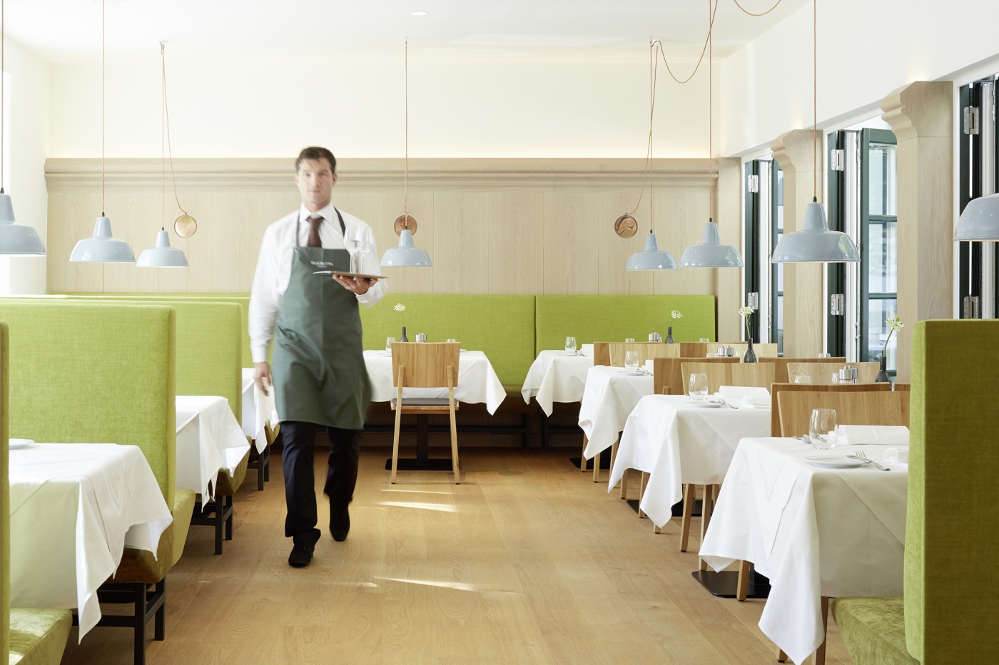 Plachutta Nussdorf | Viennese Cuisine in a Scenic Garden Setting